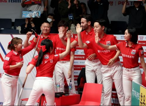 [웰컴저축은행 PBA 팀리그] ‘SK렌터카-웰컴-크라운’ PBA 팀리그 2라운드 우승팀? 최종일서 판가름